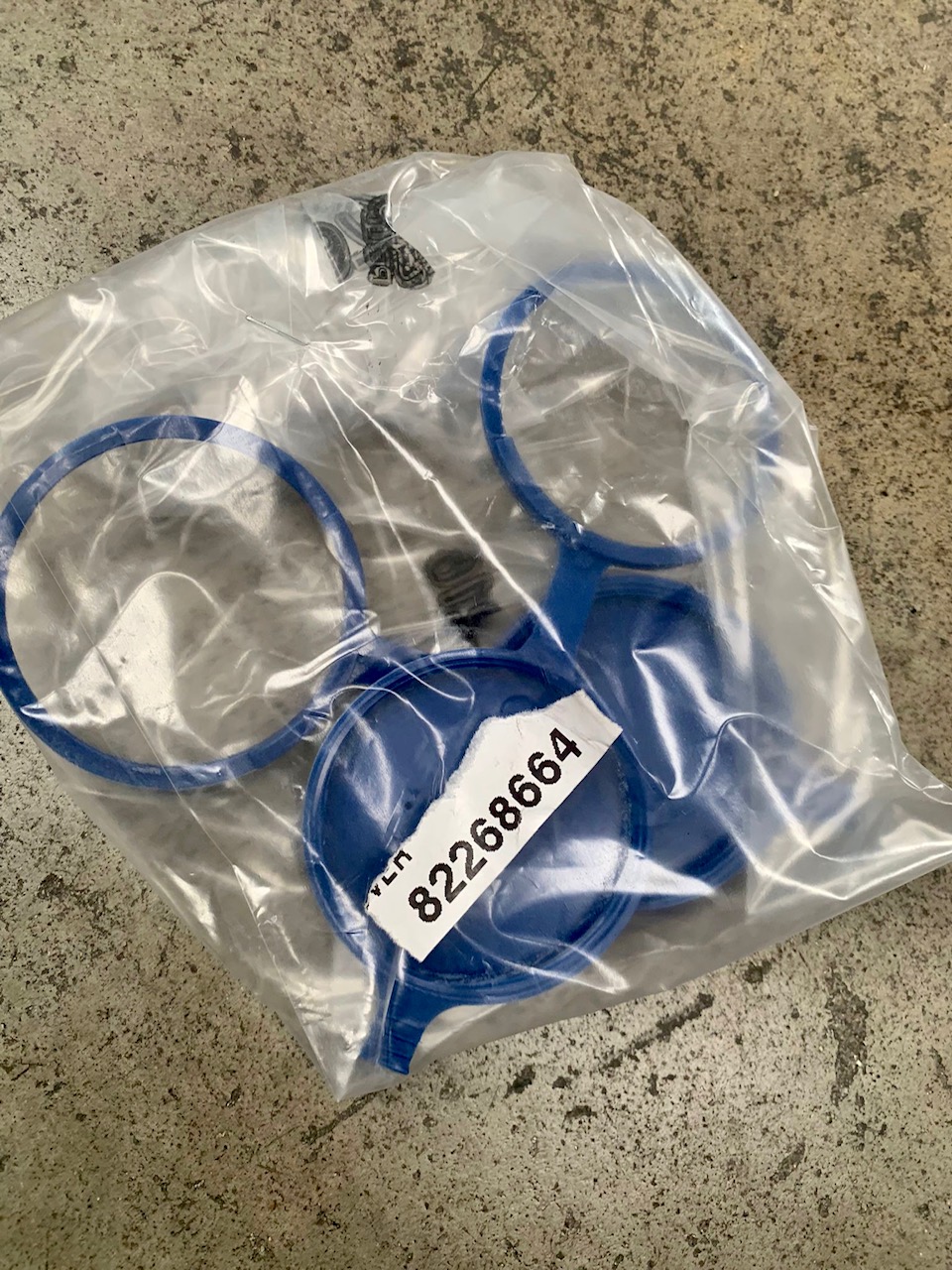 Tapa VOLVO. Referencia 82268664 | Scaortiz, lo primero nuestros clientes