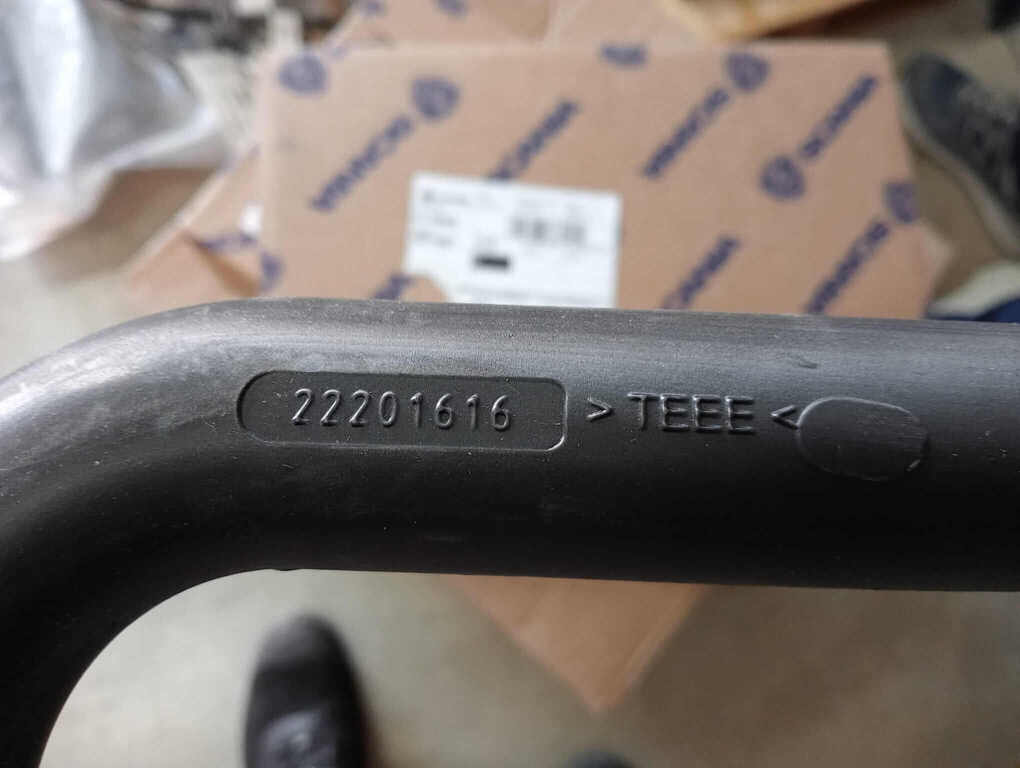 Tubo llenado de aceite VOLVO. Referencia 22201616 | Scaortiz, lo ...